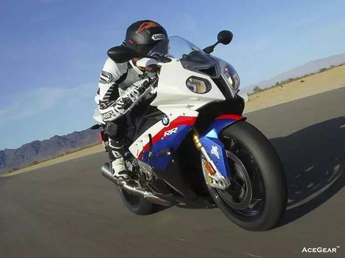 大小眼 ｜ BMW S1000 RR